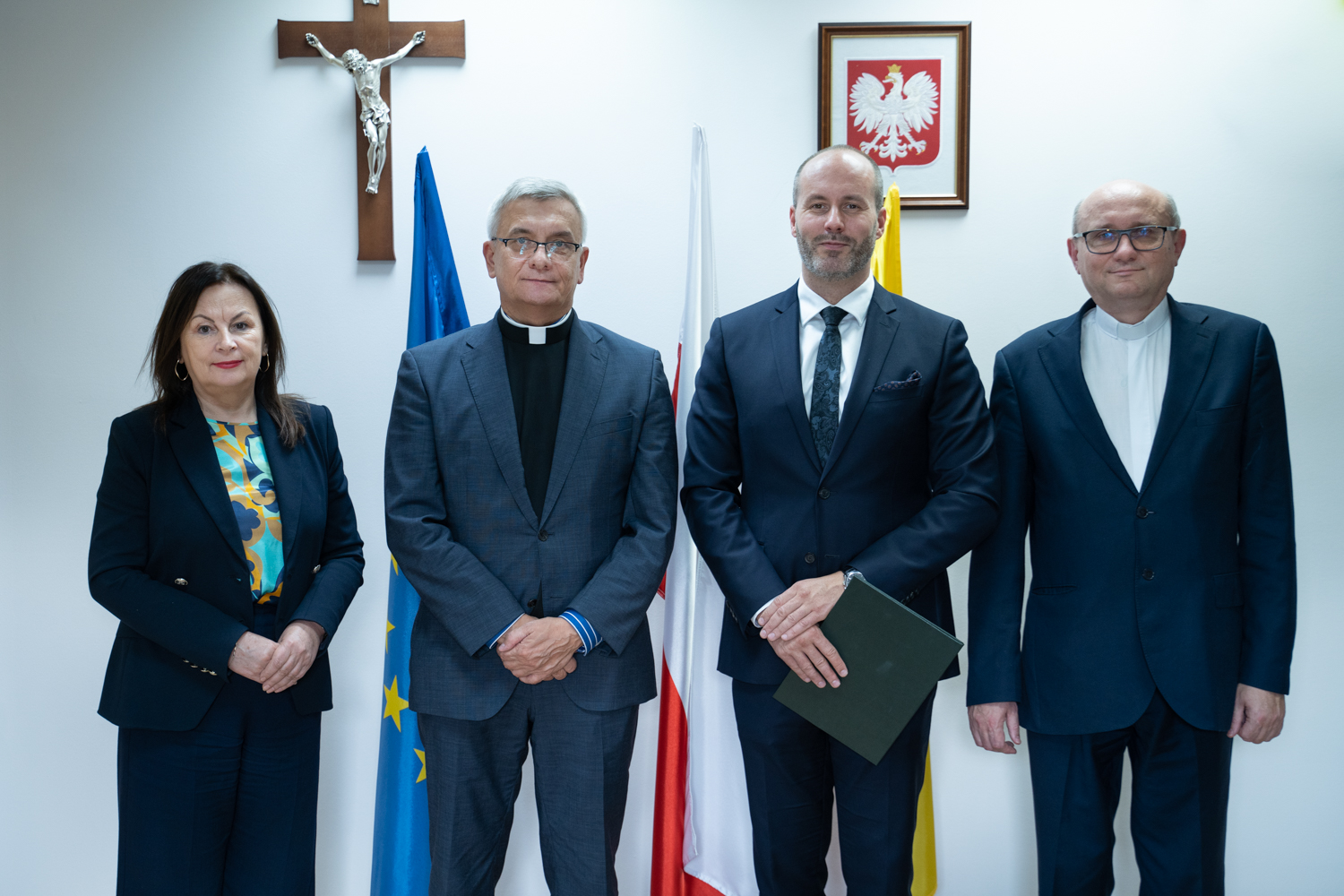 Prof. Konrad Raczkowski prorektorem UKSW - Uniwersytet Kardynała ...